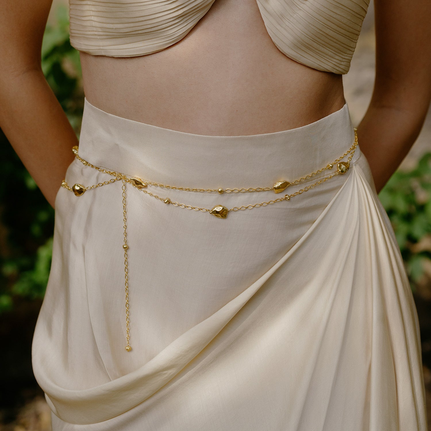 Asymmetric Asteroid Belly Chain – ARVINO